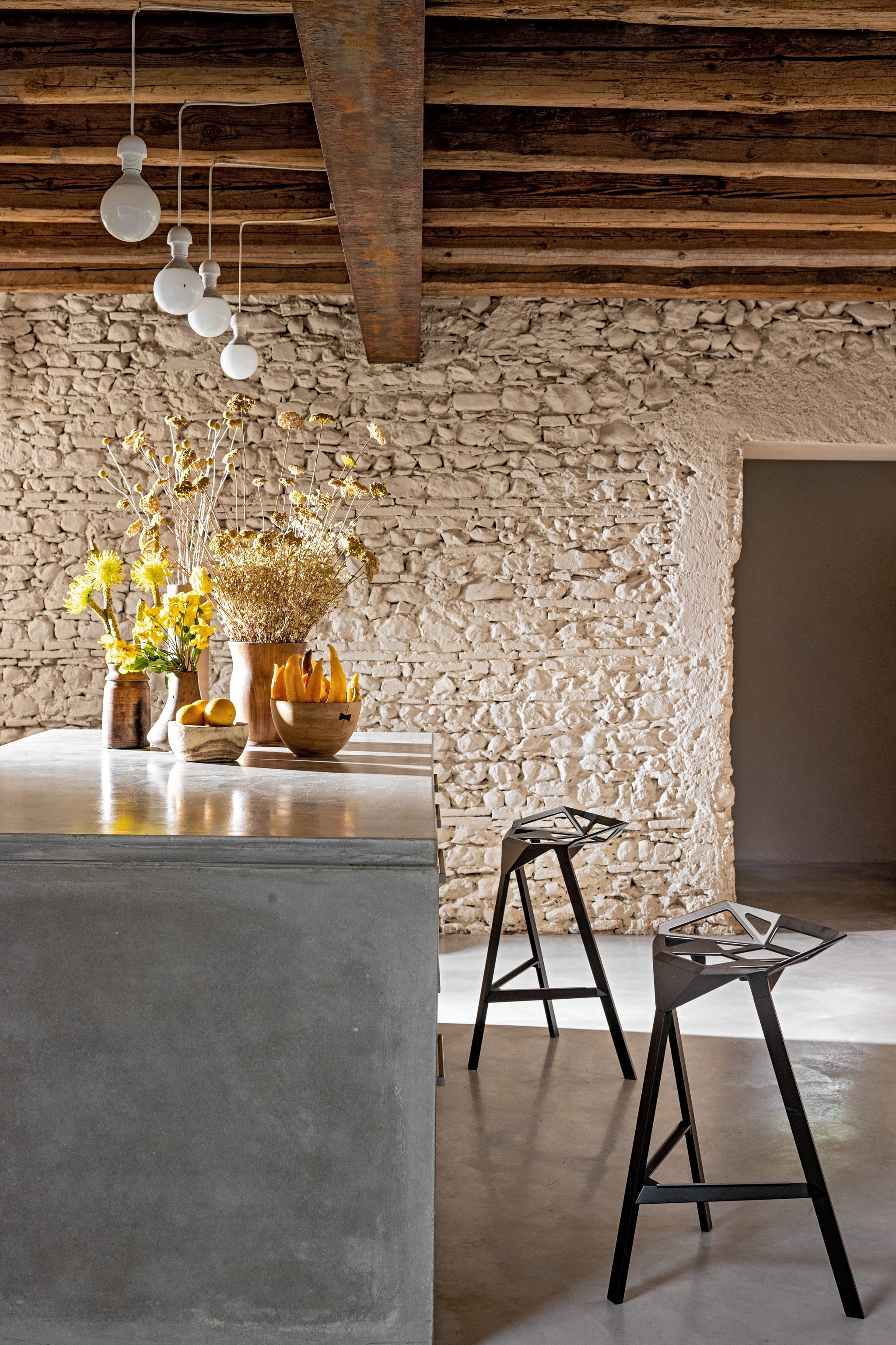 Stool One Magis by Grcic – Sgabello tecnico e iconico a Milano